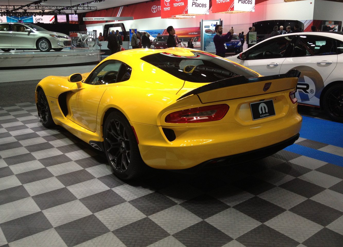 Dodge Viper technical specifications and fuel economy
